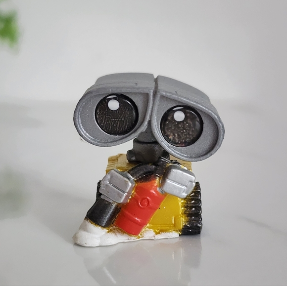 Disney | Toys | Disney Doorables Walle Mini Figure Pixar Collectible ...